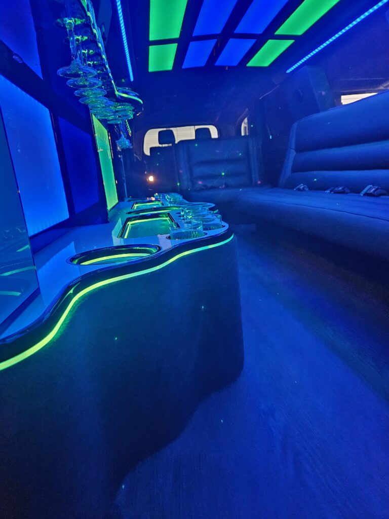 WHITE DIAMOND DURANGO LIMO - Limo Ride - NJ Limo & Party Bus service.